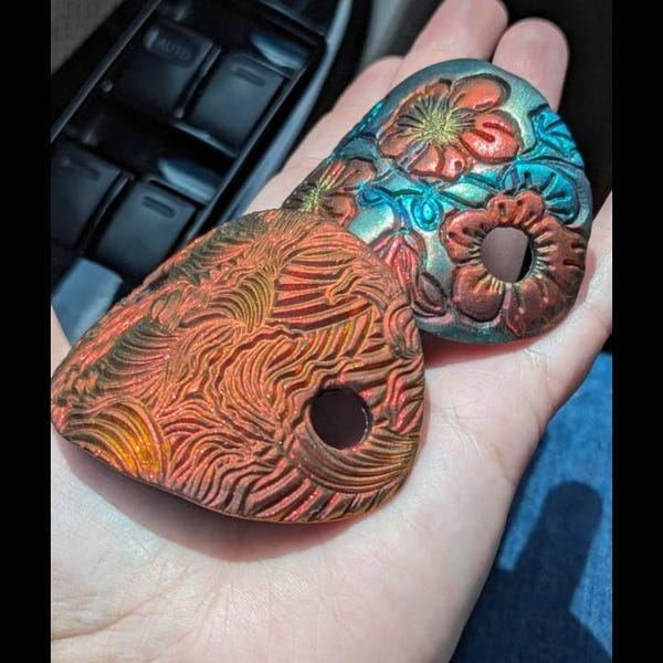 Emerald Flash Flake - Lumiere Lusters Color Shifting Chameleon Metallic ...