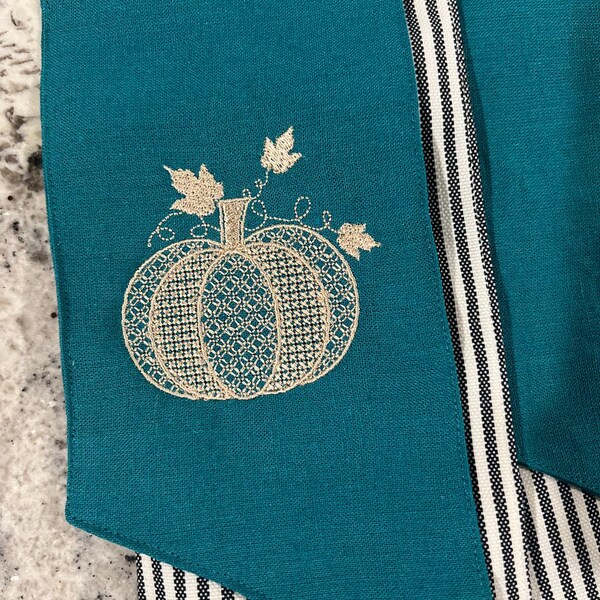 Pink Clam Shell Machine Embroidery File Design 4x4 Inch Hoop Instant ...