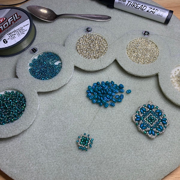 Travel Bead Mat Separator, Lettered A-O Zippered Case, Beads Stay in ...