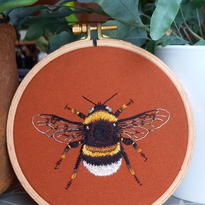 Bee: Hand Embroidery Pattern. Thread Painting Tutorial. PDF Digital ...