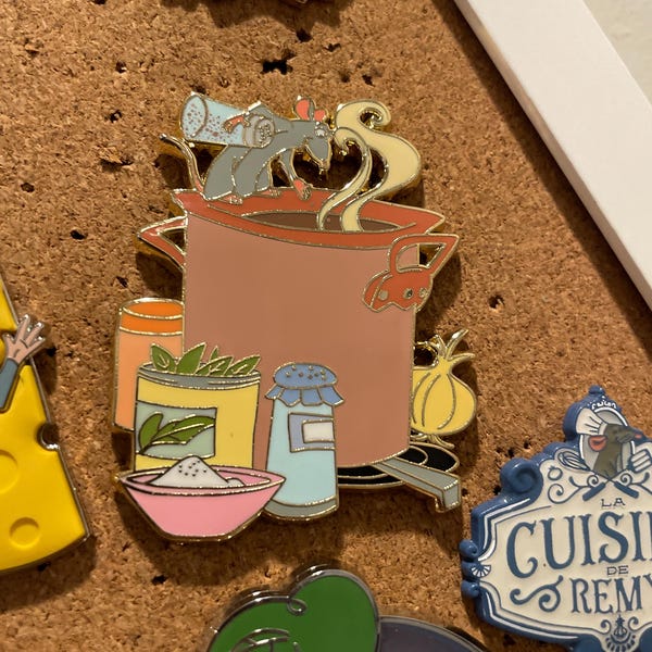 DUMBO ENAMEL PIN / Disney inspired dumbo flying elephant winter ...