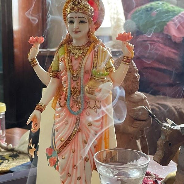 Lakshmi Statue | Goddess of Health | Wealth | Prosperity | Hindu ...