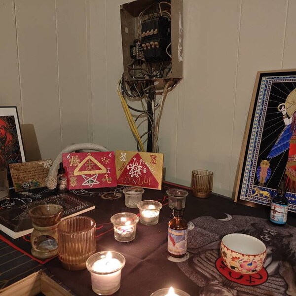 Astarte Ritual Oil - Etsy