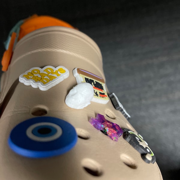 3D Printed Lightning Bolt Croc Charm, - Etsy