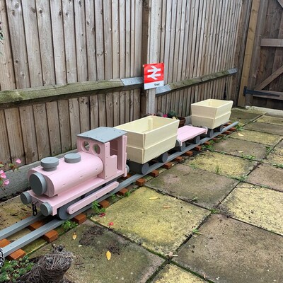 Wooden Planter Train / Decorative Garden Ornament - Etsy UK
