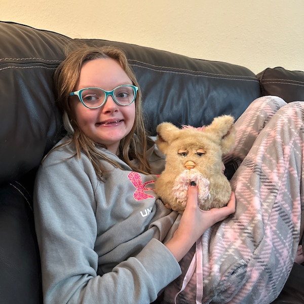 Adopt a Furby mango 2005 Hasbro Tiger Electronics Mango Emoto-tronic ...