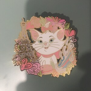 Winter Belle Profile Wreath Fantasy Pins - Etsy