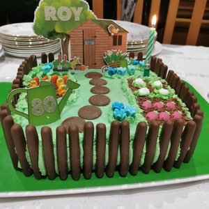 Pink Gin Cake Topper Rose Gold Name and Age Alcohol Cocktail - Etsy UK