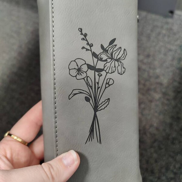 Birth Month Flower Engraved Manicure Set, Custom 7-piece Manicure and ...