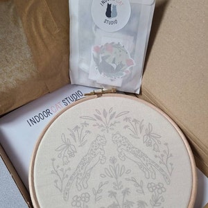 PDF Alien Cat Embroidery Pattern Cat Embroidery Pattern - Etsy