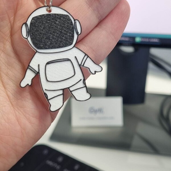 3D Printed Spaceman Keychain - Astronaut Figurine - Space Exploration ...