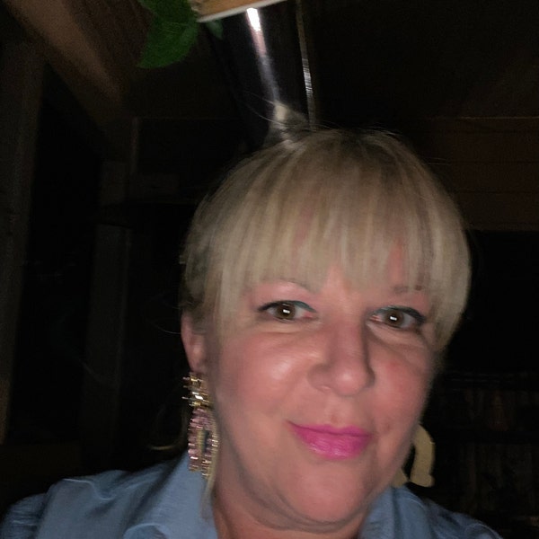 Magritte Green Apple Black Bowler Hat | Floating Apple or Dove ...