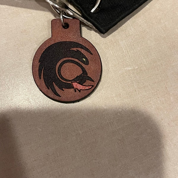 Leather Toothless Light Fury & Night Light Keychains and HTTYD Symbols ...