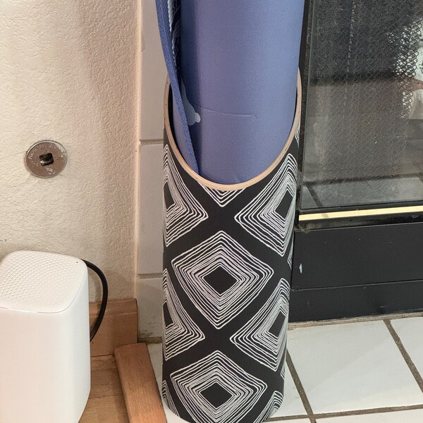 Floating Yoga Block Wall Bracket: Yoga Studio Storage Organizer - Etsy