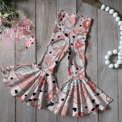 Styled Yoga Waist Bell Bottoms Mock Up, Bells Mockup, Realistic ...