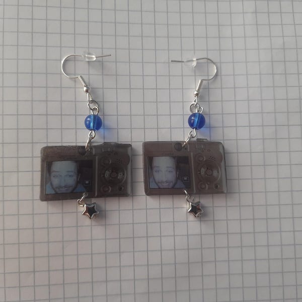 Charlie Kelly Camera Selfie Earrings - Handmade Unique Gift - It’s ...