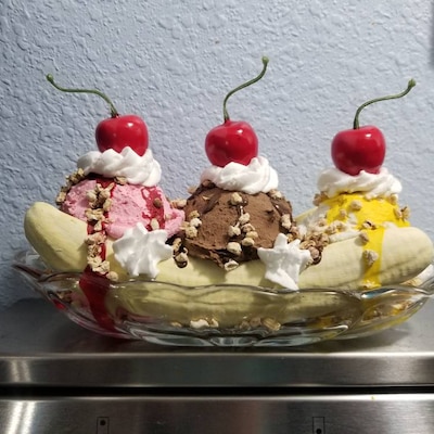 Fake Banana Split, Faux Ice Cream, Tiered Tray Decor, Vintage Banana ...