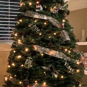 Wooden Word Ornaments for Christmas Tree, Word Cutouts Rustic Christmas ...