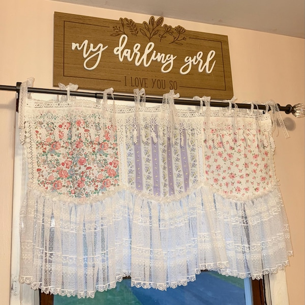 Victorian Cottage Core Scalloped Ruffled Lace Curtain Valance: Pink ...