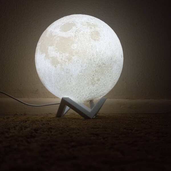 Hanging Moon Lamp With Multiple Colors | 10-inch Diameter | Plug-in ...