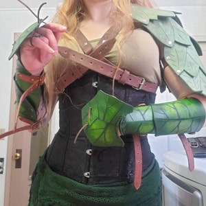 Pauldron: Leaf Faerie Armor, Leather, Handcrafted - Etsy
