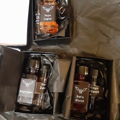 BLACK CAT'S PURR, Gothic Fragrance, Perfume Oil, Witchy Scents This ...