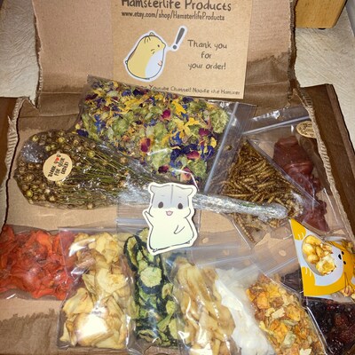 Hamster Treat Box Flaxspray Foraging Flowers Rosehips Dried Fruit ...