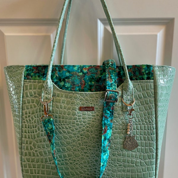 Cavoodle Dog Bamboo Wood Christmas Ornament, Cavapoo Dog Face Tree ...