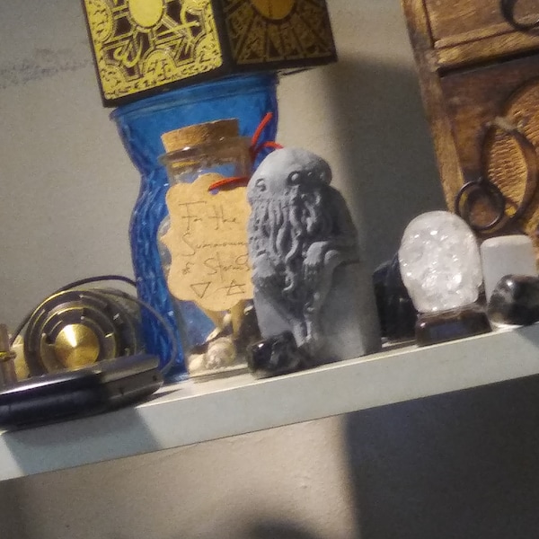 Cthulhu Stone Idol | Newspaper & Crate | Lovecraft Concrete Statue ...