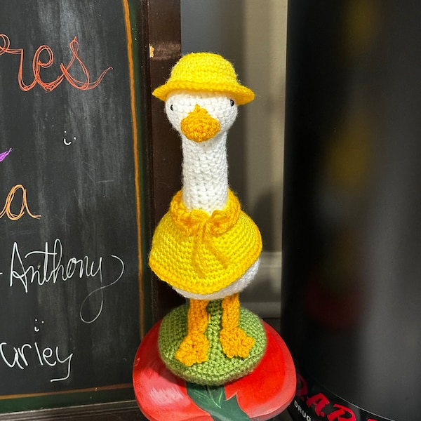PATTERN ONLY! Crochet Desk Goose PDF Pattern, Bonus: Rain Hat and ...