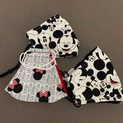 Disney Masks 3ply Filter & Nose Wire Included Mickey and Minnie Masks ...