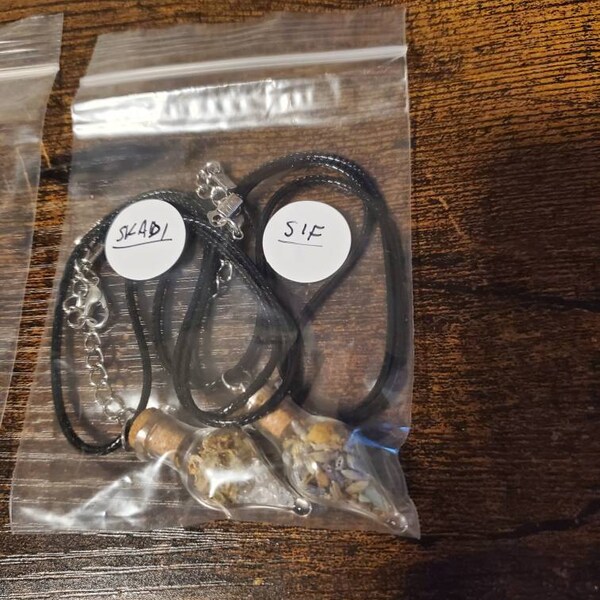 Baneful Hex and Cursing Spell Oil Hex Spell Oil Baneful Ritual Oil ...