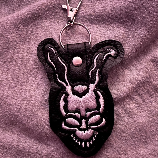 Bat Keychain, Goth Keychain, Bath Key Holder, Halloween Keychain ...