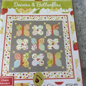 Farmhouse Fall Quilt Patternfarm House Fall Quiltfall Quilt | Etsy