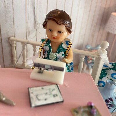 Tea-cosy Display Stand, 125mm X 125mm. With Spout and Handle. - Etsy