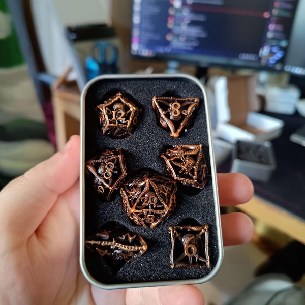 DND D20 Dice Holder | Wooden Dice Stand |D20 Dice Display Stand - Etsy
