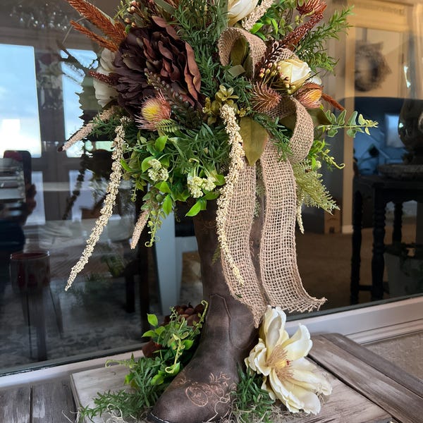 Boho Southwestern Cowgirl Boot Arrangement, Cowboy Boot Boho Chic ...