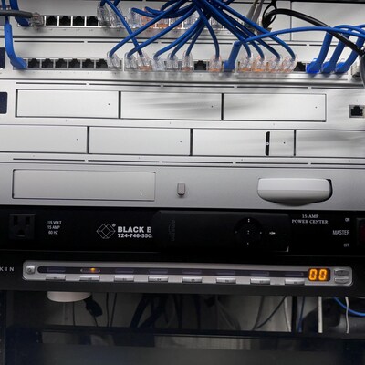 Logitech-squeezebox-crm66 Injection Molded Front and 3D Printed Rear ...