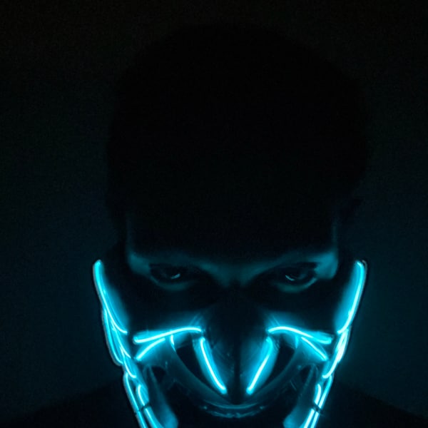 Glowing Cyber Oni Mask – LED Cyberpunk Helmet – EL Wire Rave Cosplay ...