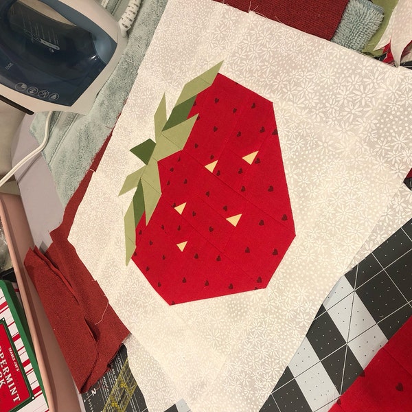 Summer Farm Strawberry Garden Quilt Block PDF Pattern - Includes ...