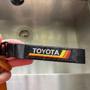 Vintage Heritage Stripes Toyota Keychain Lanyard, Metal Clip Key Ring ...