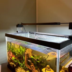 Nicrew Skyled Light Stand 2 Wide Base LED Riser, Fish Tank Light Lift ...