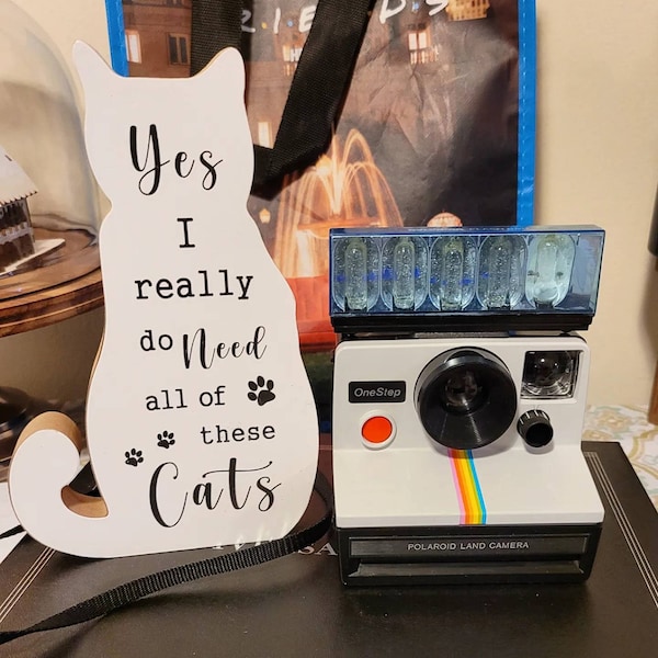 Vintage Polaroid Onestep SX-70 White Rainbow Stripe Instant Film Camera ...