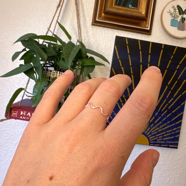 Handmade Ripple Stacking Ring / 14k Gold Filled or Sterling Silver Squiggle Ring - Etsy