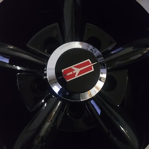 Metal Stickers Custom Car / Wheels Center Cap Logo Badge Wheel Trims ...