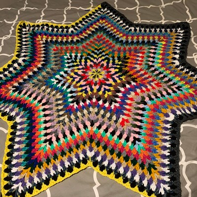 Stabby Granny Star Crochet Blanket Pattern UK and US Terms Granny ...
