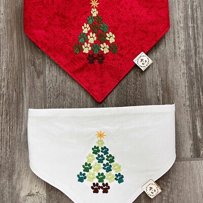 Dog Christmas Digital Machine Embroidery Design Dog Paw Print Design ...