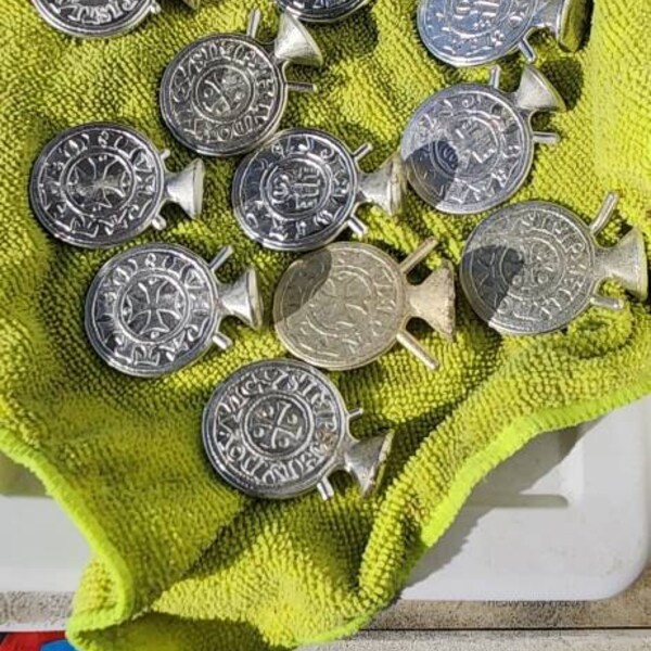 VIKING RUNIC COMPASS - (2 Sided) Graphite Coin Mold - Etsy