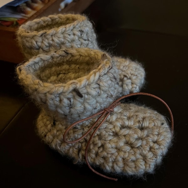 Adult CABIN SLIPPERS Crochet Pattern, Cabin Slippers, Adult Slippers ...