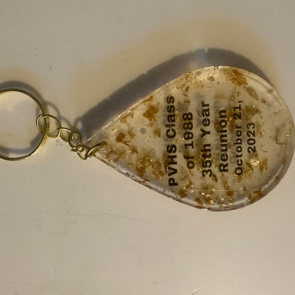 Custom Wedding Keychain Favors: White & Gold Epoxy Keychains - Etsy